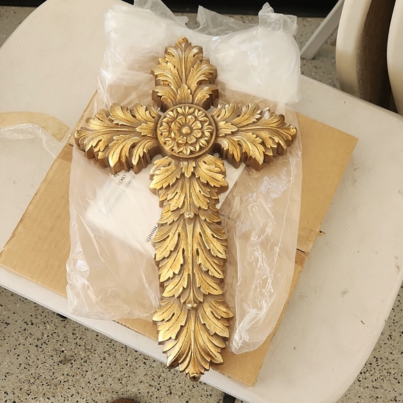 Home Interiors | Wall Decor | Home Interiors Plastic Cross | Poshmark
